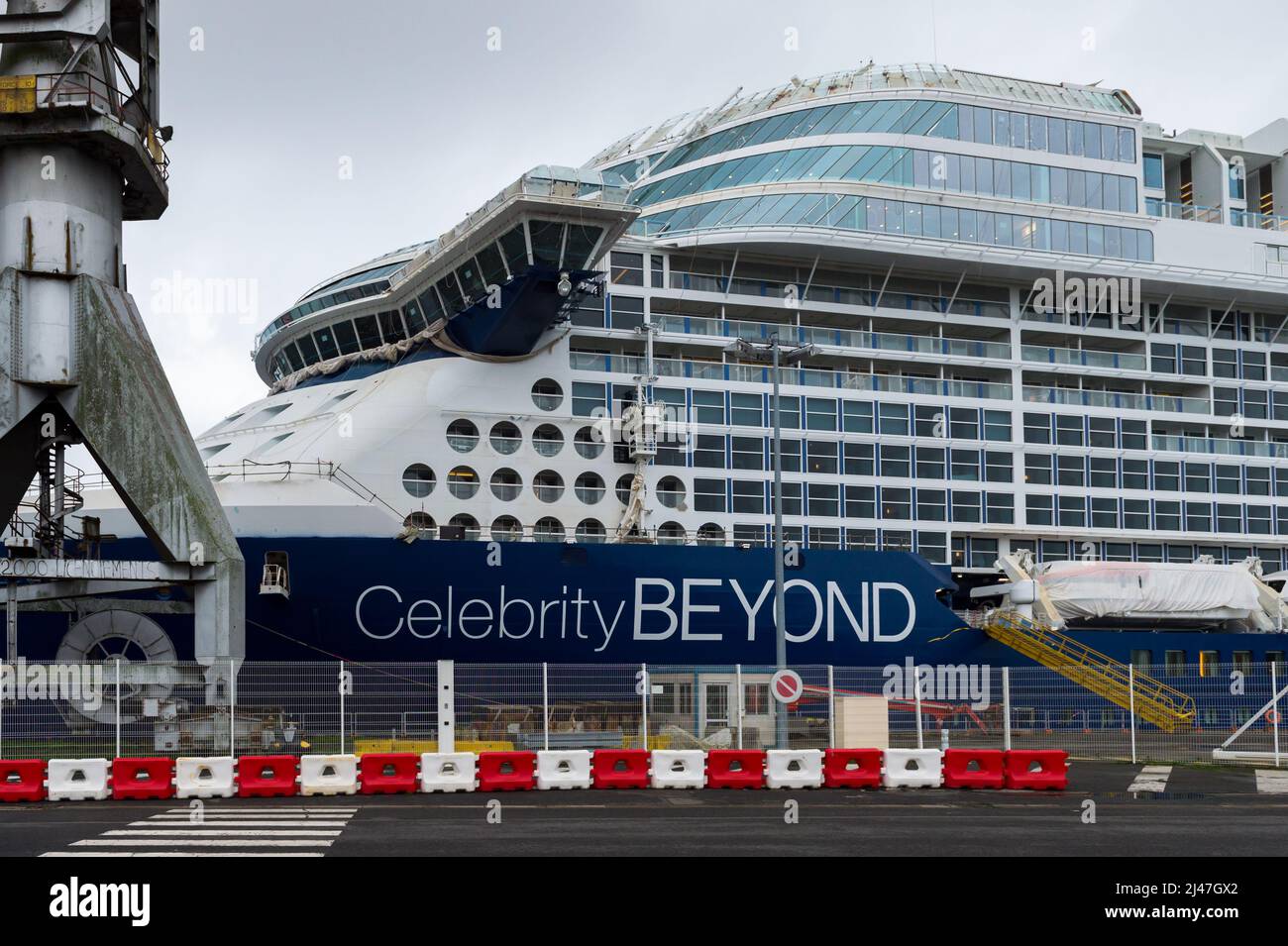 Celebrity Beyond Port 60 Photos - Moonagedaydream.film