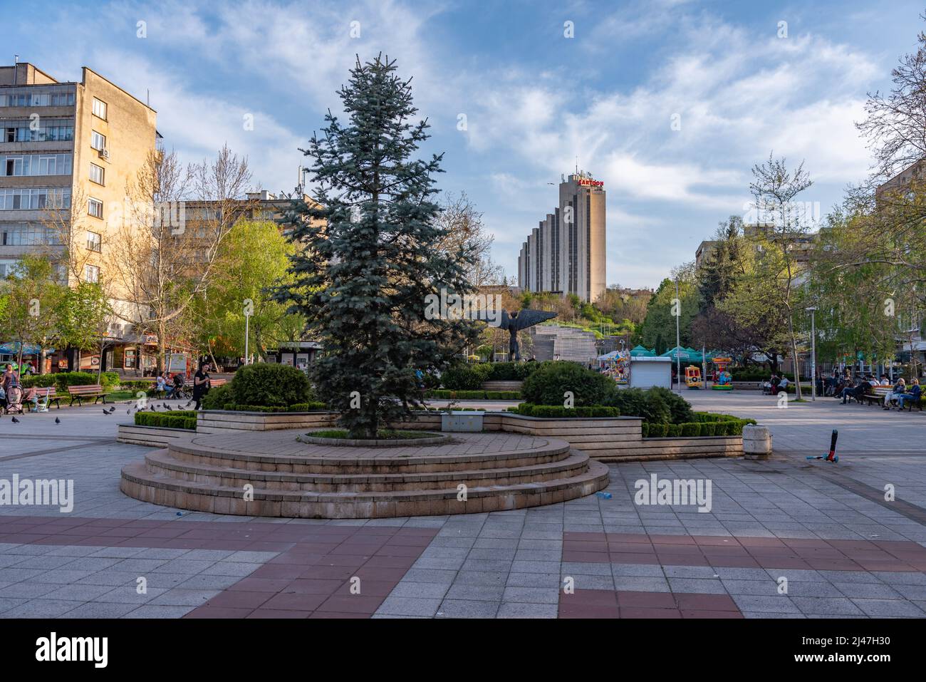 Razgrad, Bulgaria, April 30, 2021: Main square of Bulgarian town ...