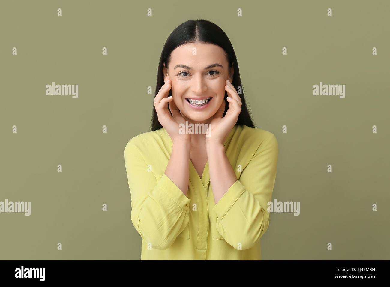 Overbite smile smiling hi-res stock photography and images - Alamy