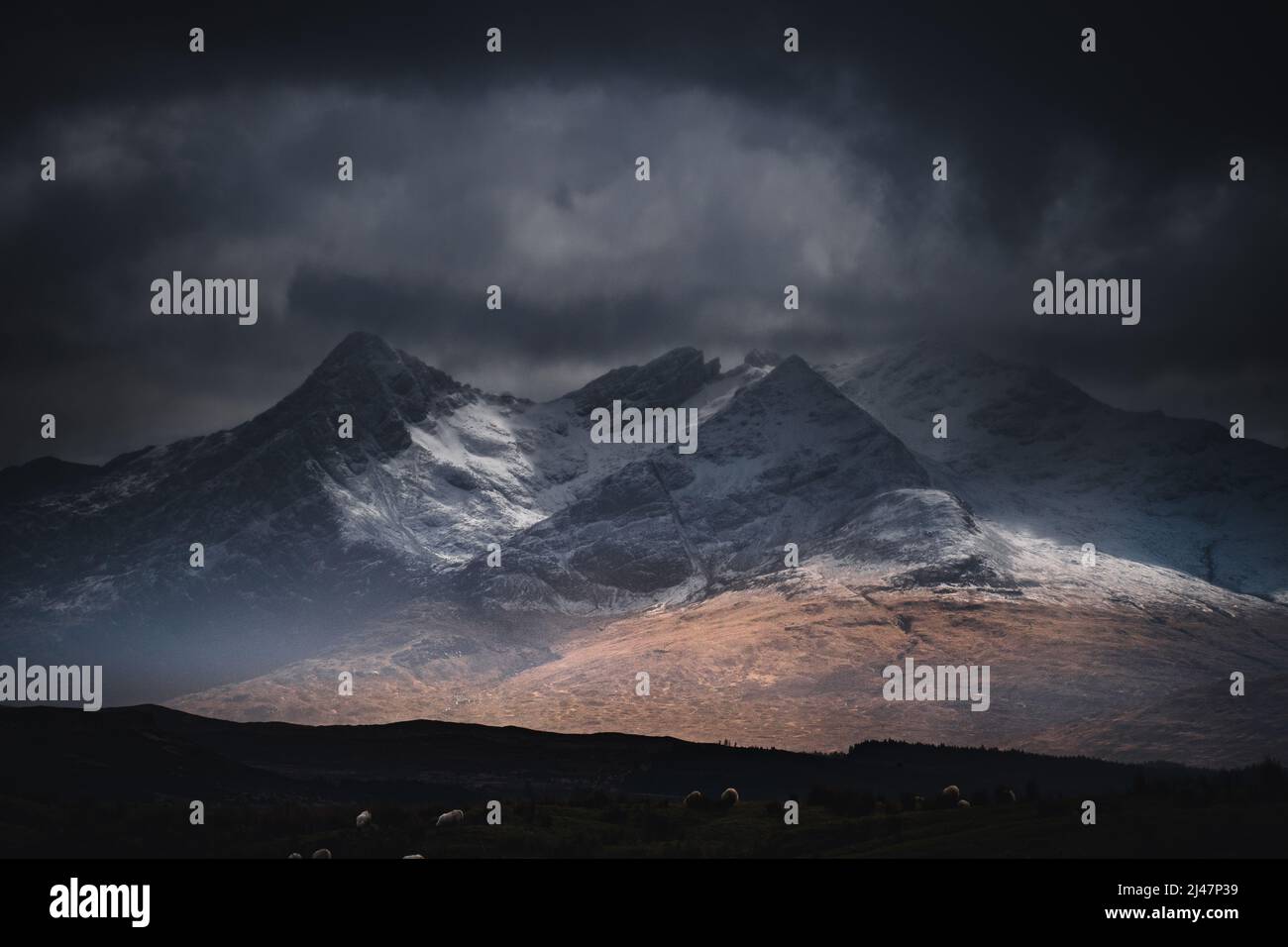 Cullin Hills Isle of Skye Stock Photo - Alamy