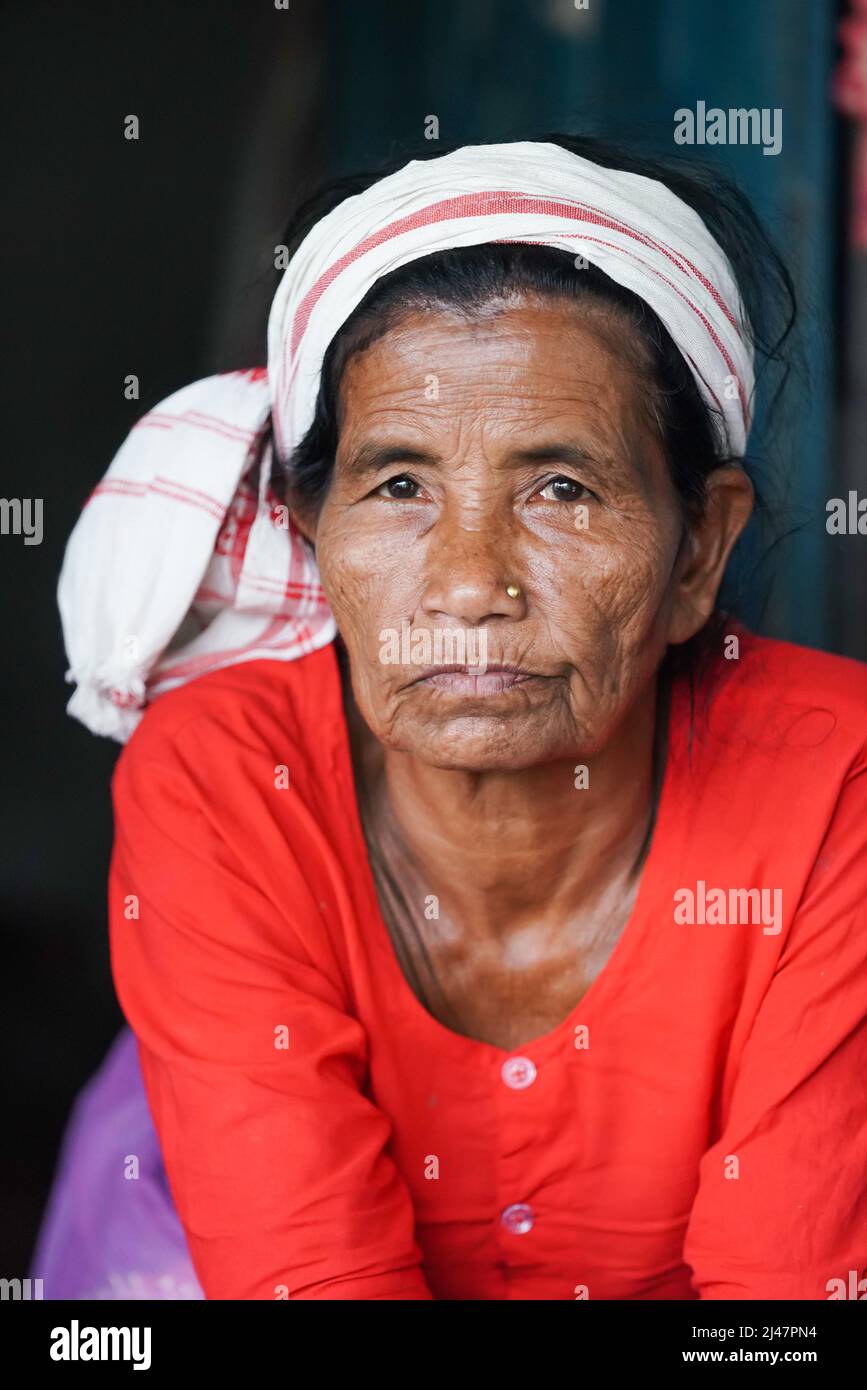Nepal migration hi-res stock photography and images - Alamy