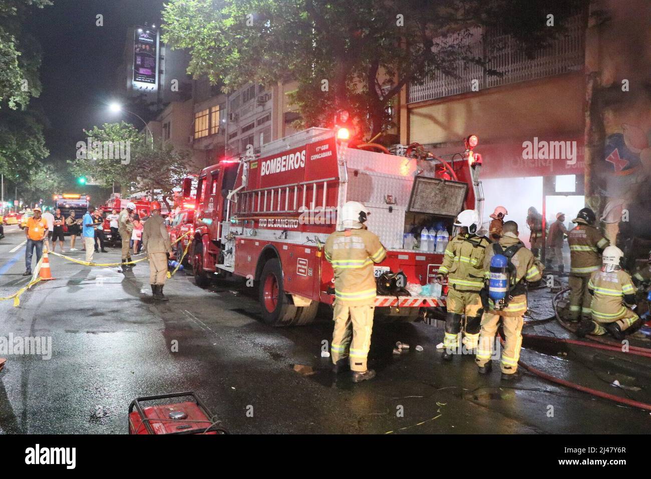 Rio de Janeiro, Rio de Janeiro, Brasil. 12th Apr, 2022. (INT) Fire ...