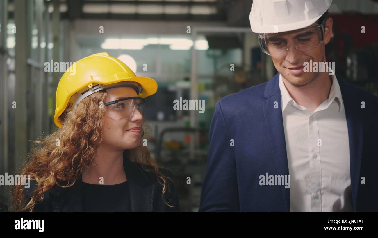 Diverse warehouse workers hi-res stock photography and images - Alamy