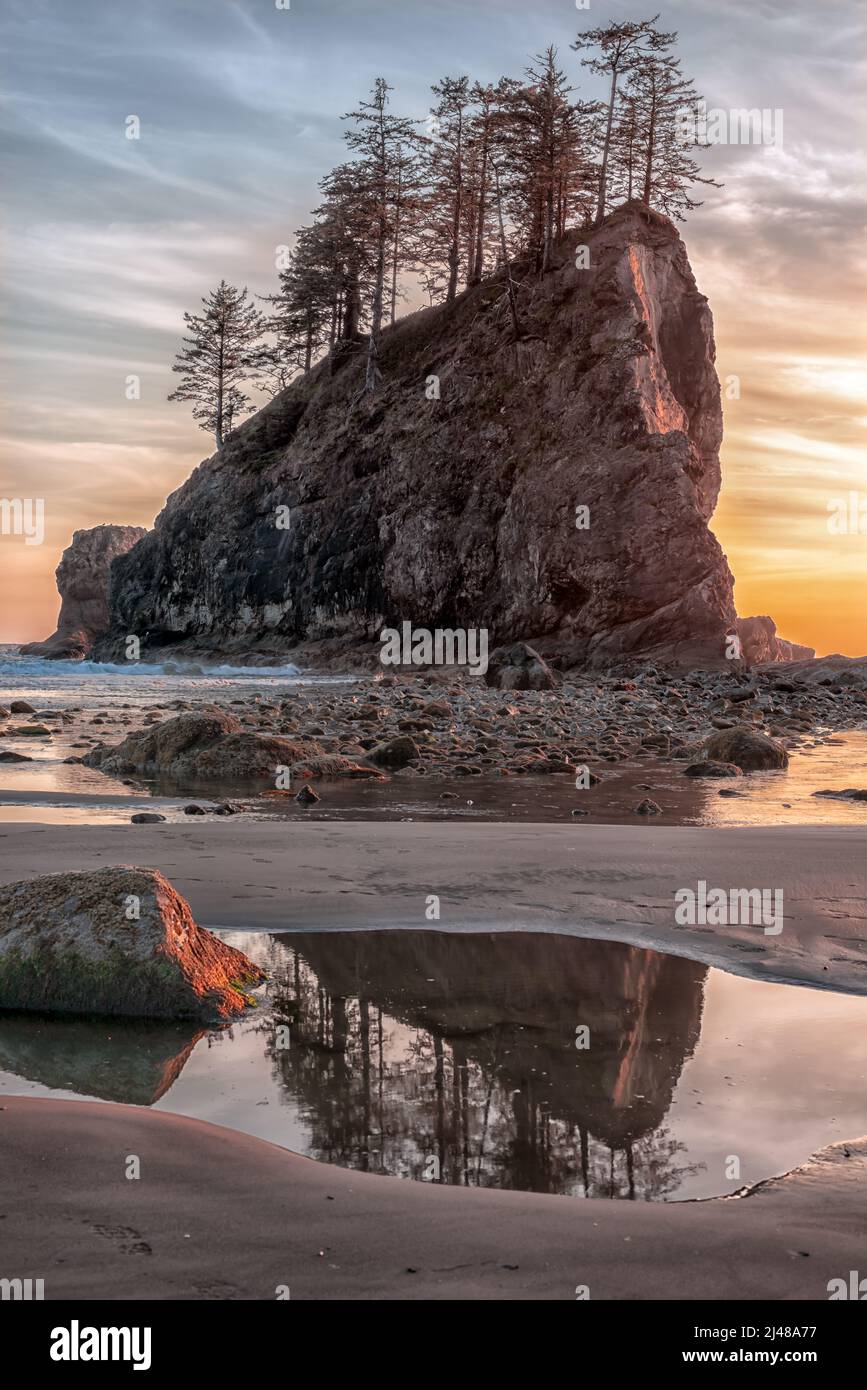 Explore the sea of tranquility hi-res stock photography and images - Alamy