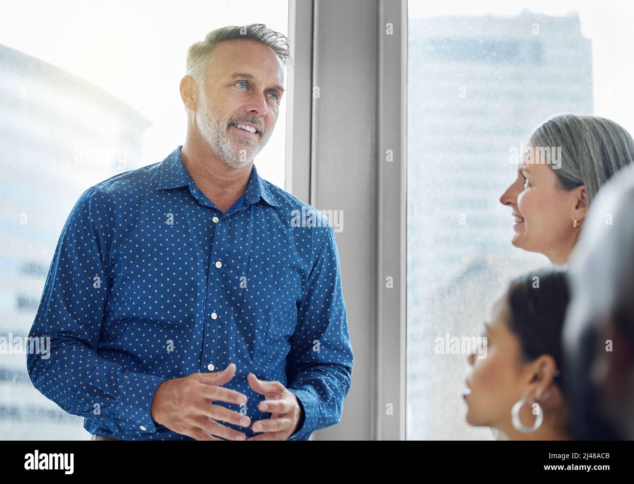African man addressing people hi-res stock photography and images - Alamy