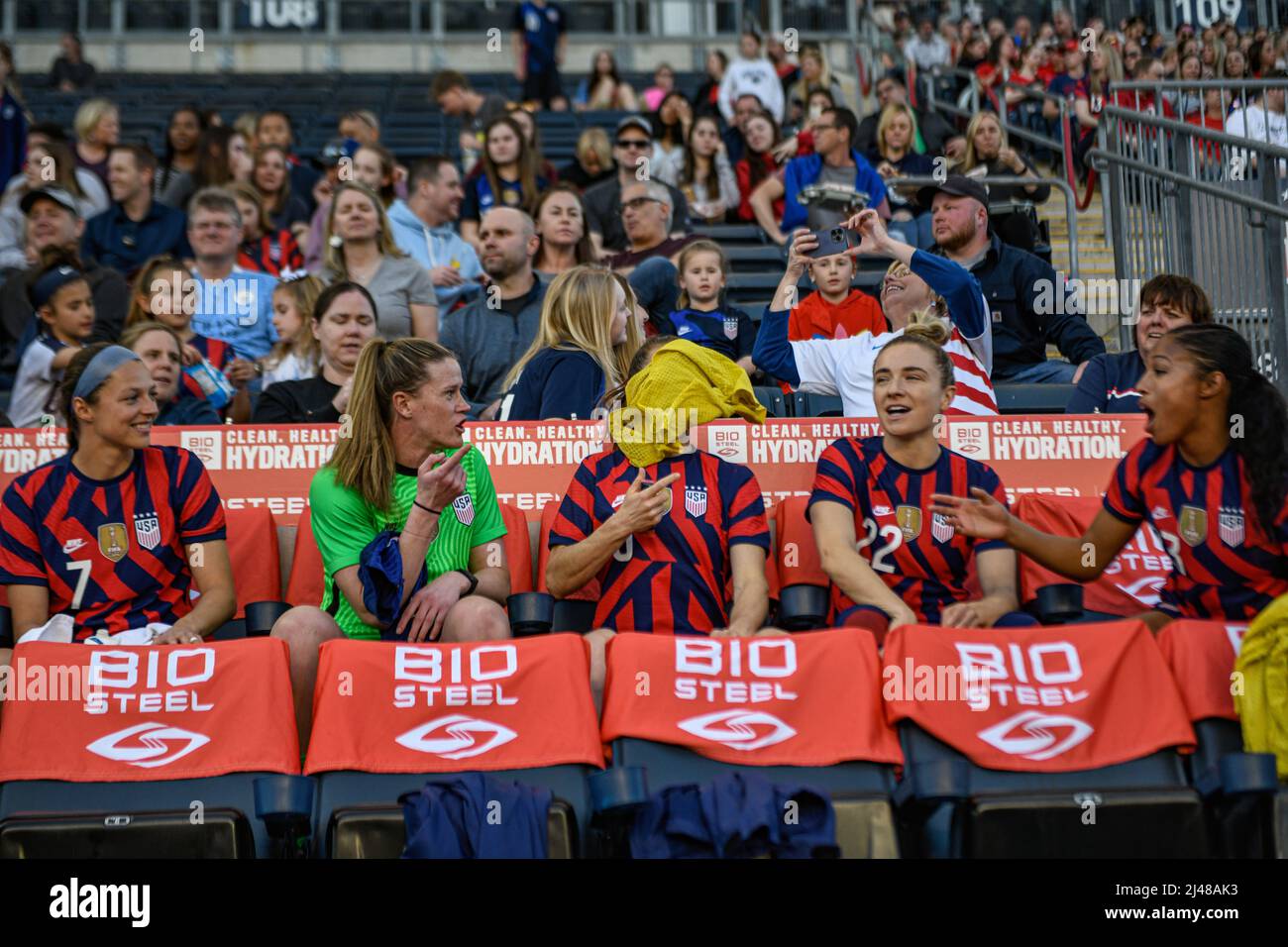 Football bench substitutes hi-res stock photography and images - Alamy