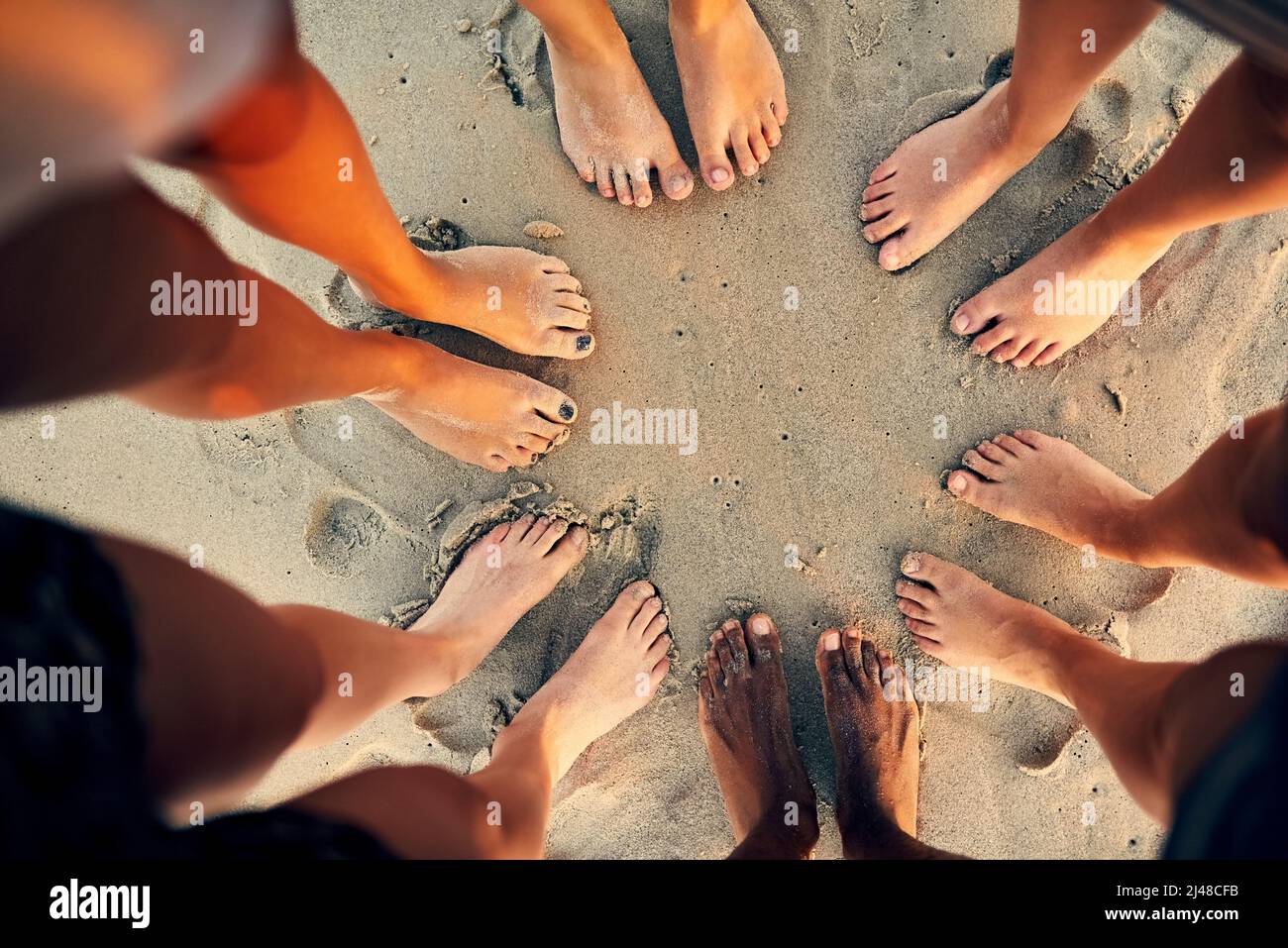Female toes beach hi-res stock photography and images - Alamy