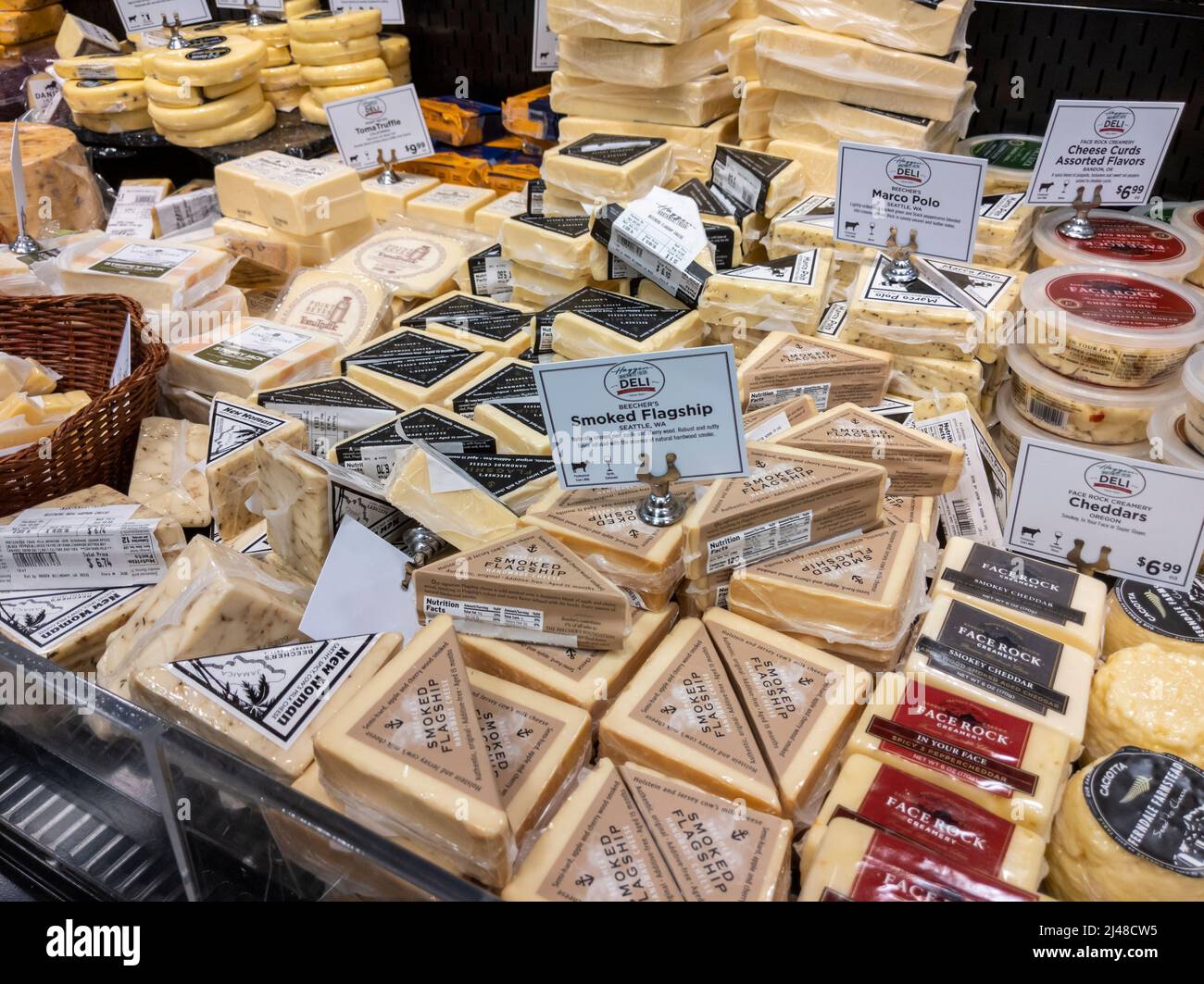 Supermarket cheese display hi-res stock photography and images - Alamy