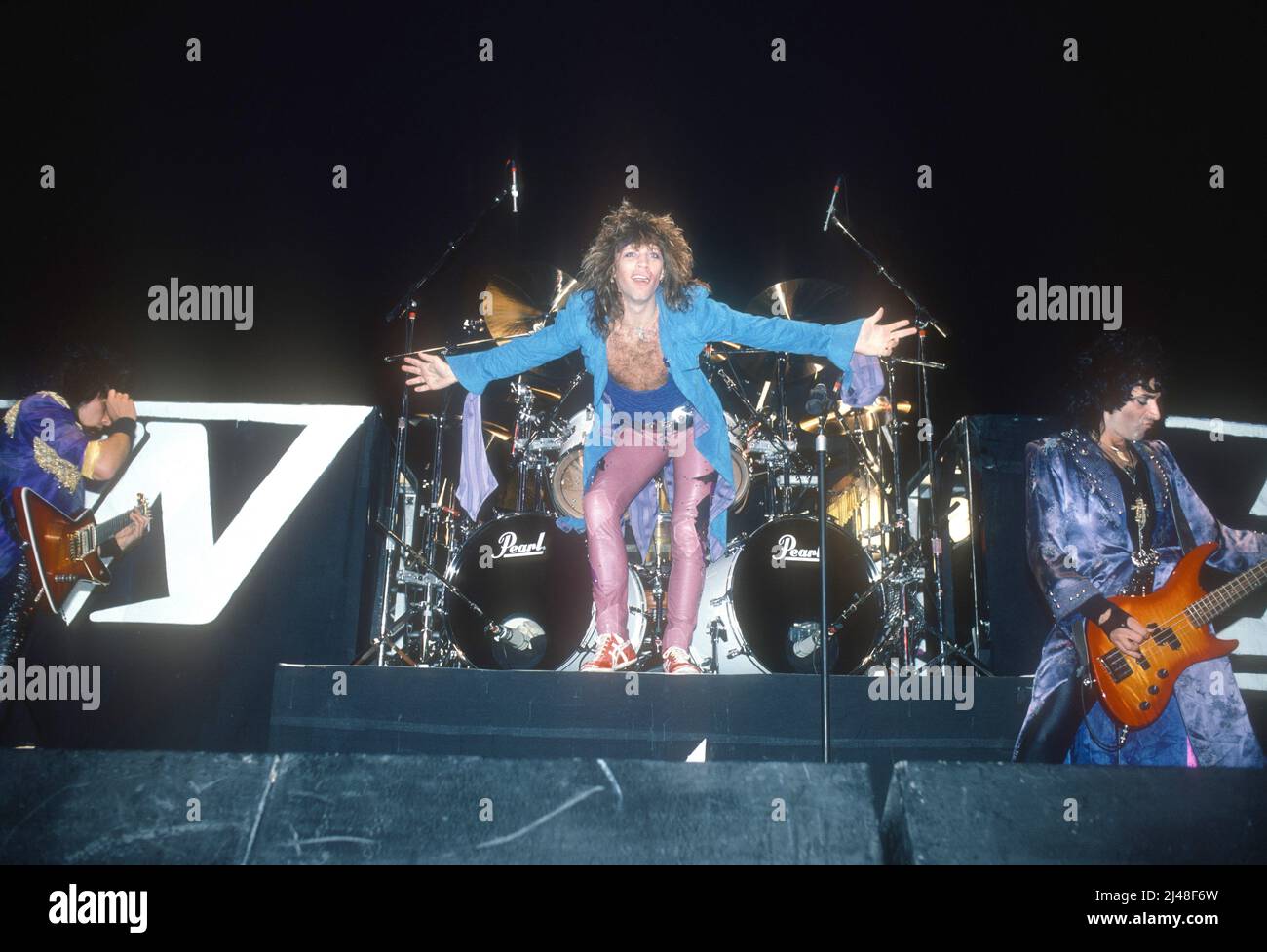 LOS ANGELES, CA - Bon Jovi in Concert on December 12, 1985 at The Forum ...