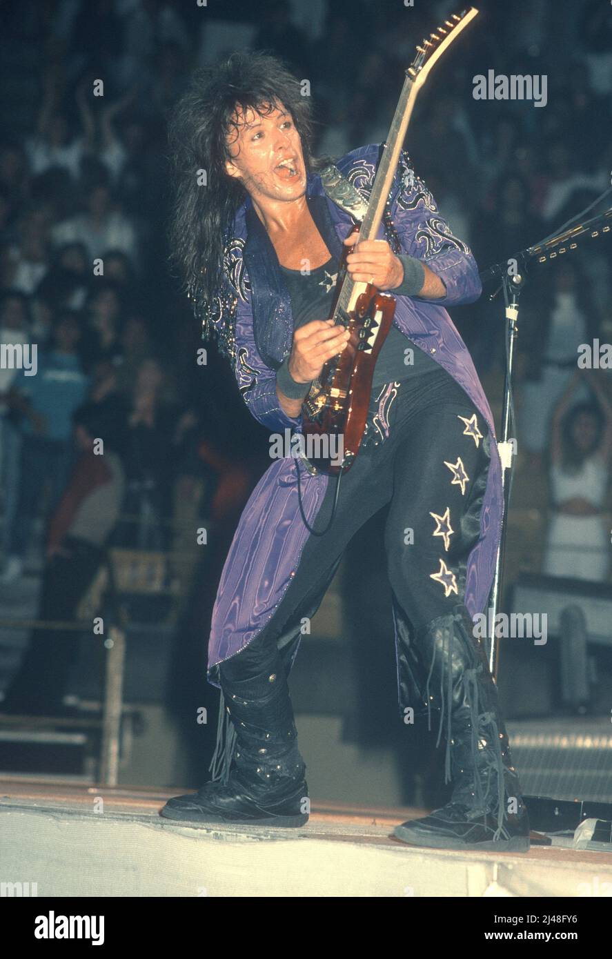 Ritchie sambora bon jovi hi-res stock photography and images - Alamy