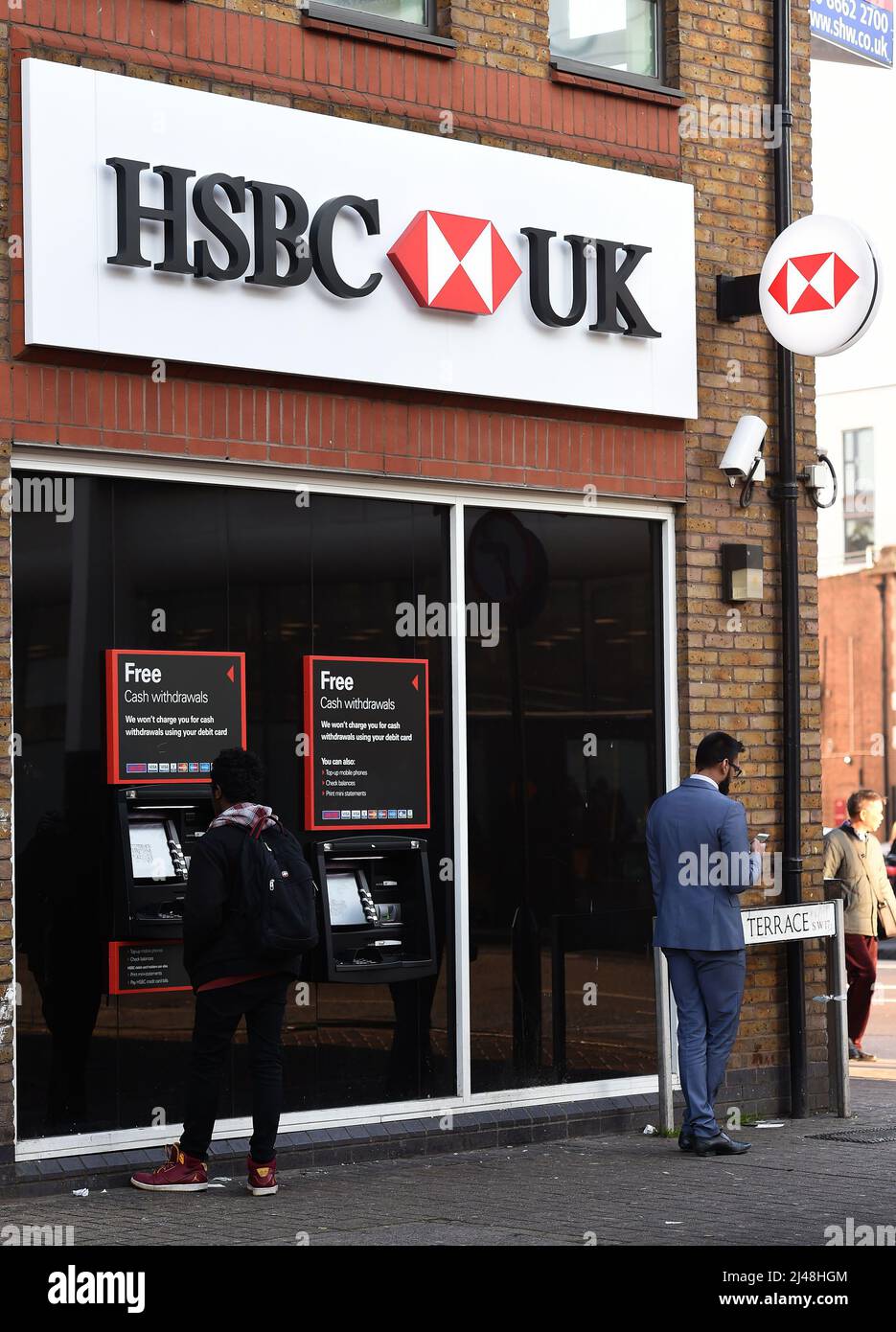 Hsbc customer hi-res stock photography and images - Alamy