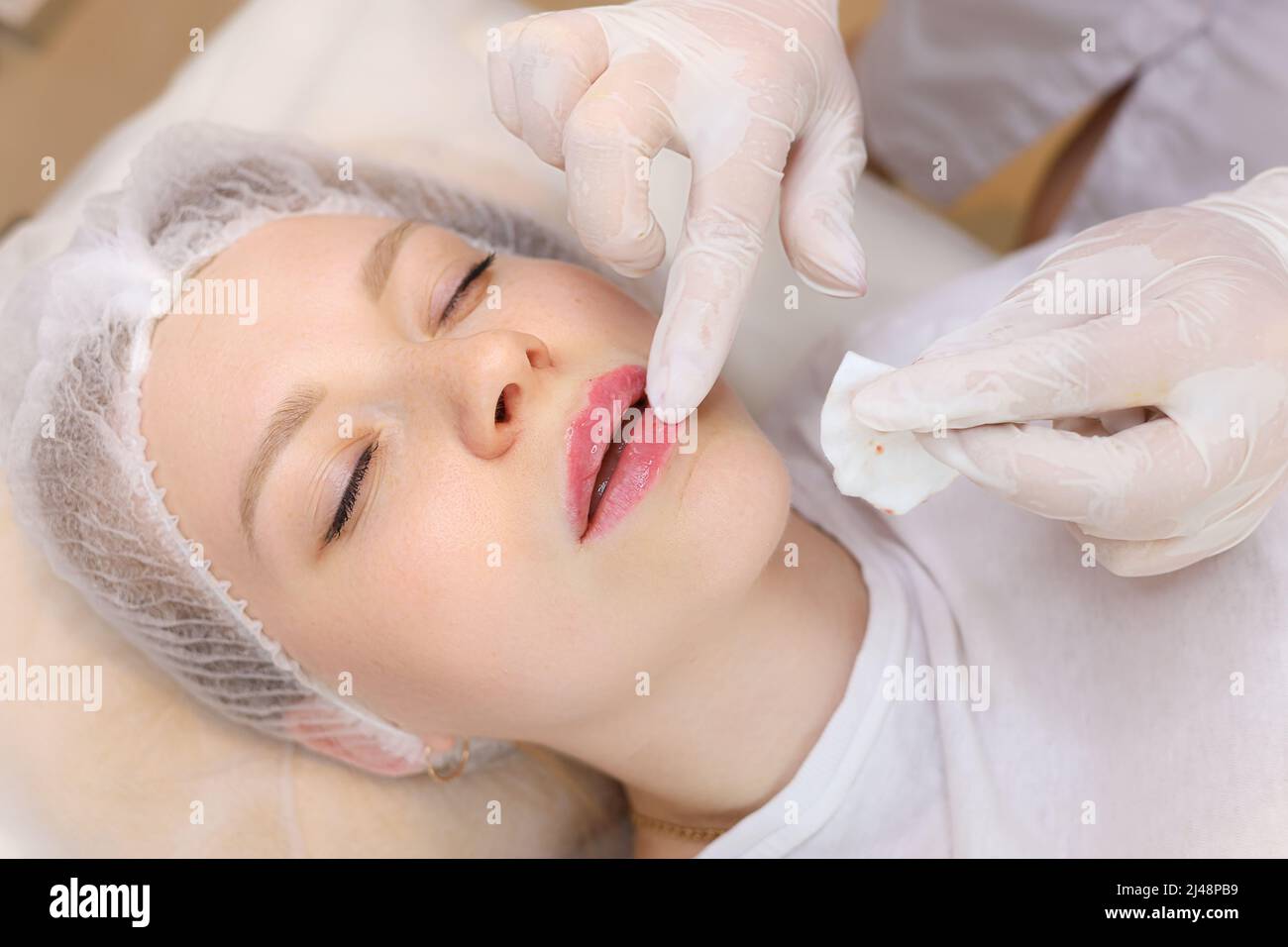 Girls injection hi-res stock photography and images - Alamy