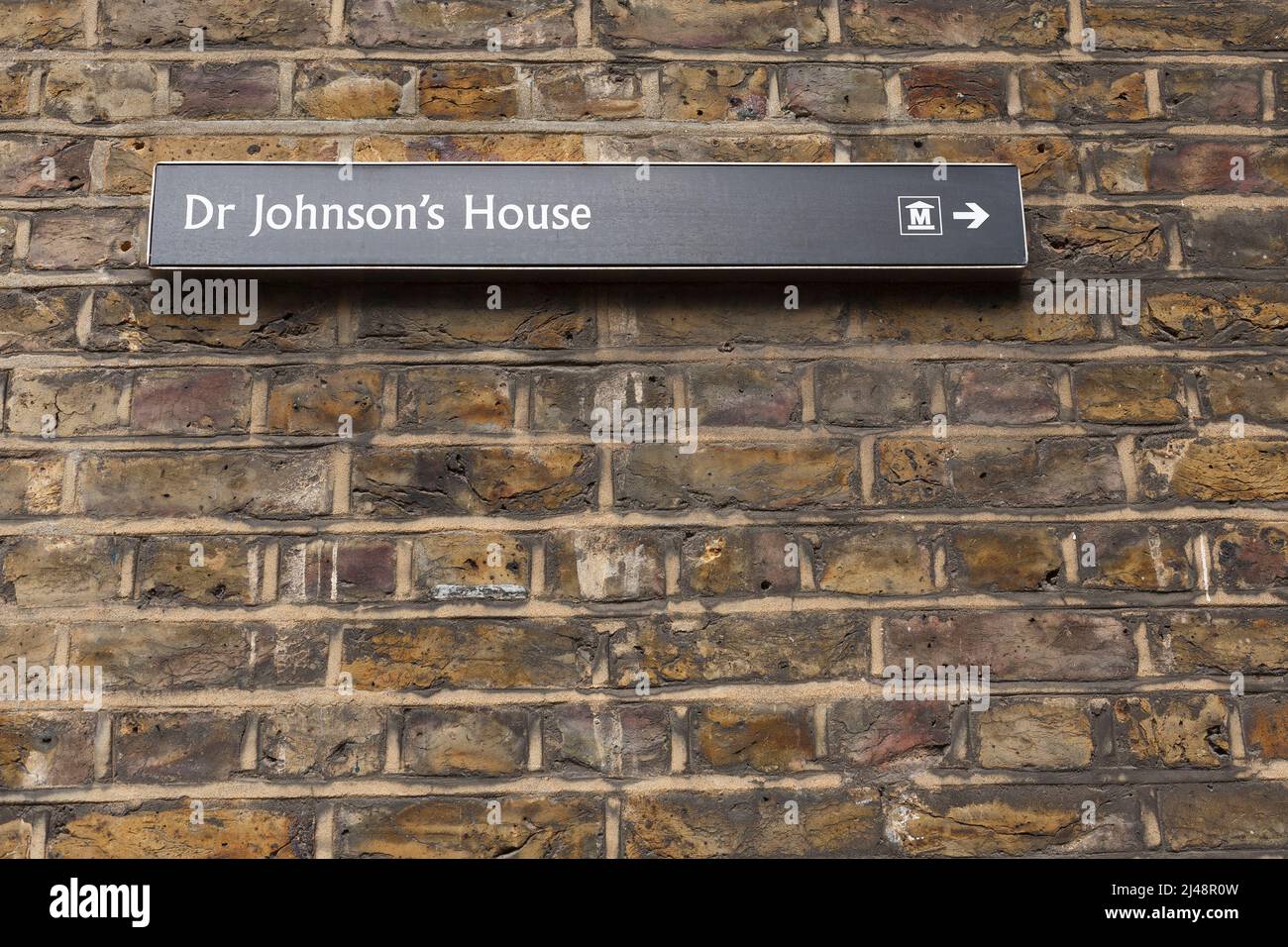 A sign to Dr Johnson's House. Dr Johnson's House is a museum to it's ...