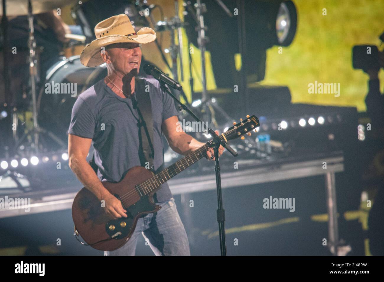 Nashville, Tenn. - April 11, 2022 Kenny Chesney performs during the ...