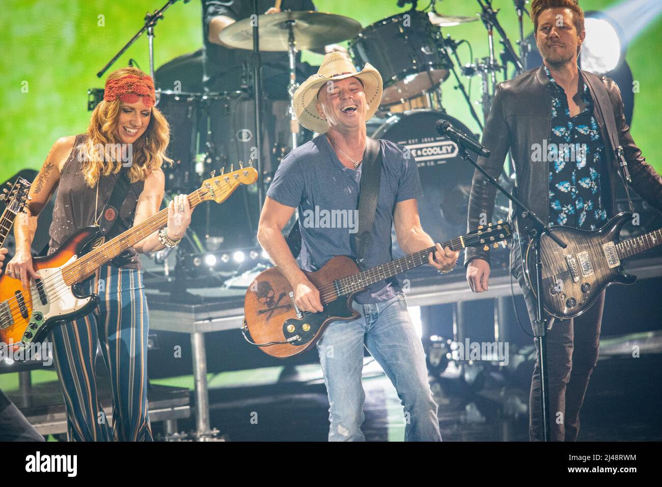 Nashville, Tenn. - April 11, 2022 Kenny Chesney performs during the ...