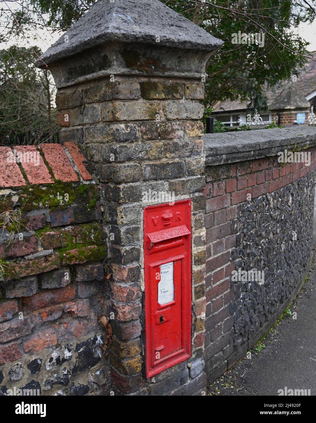 Red post box England Stock Photo - Alamy