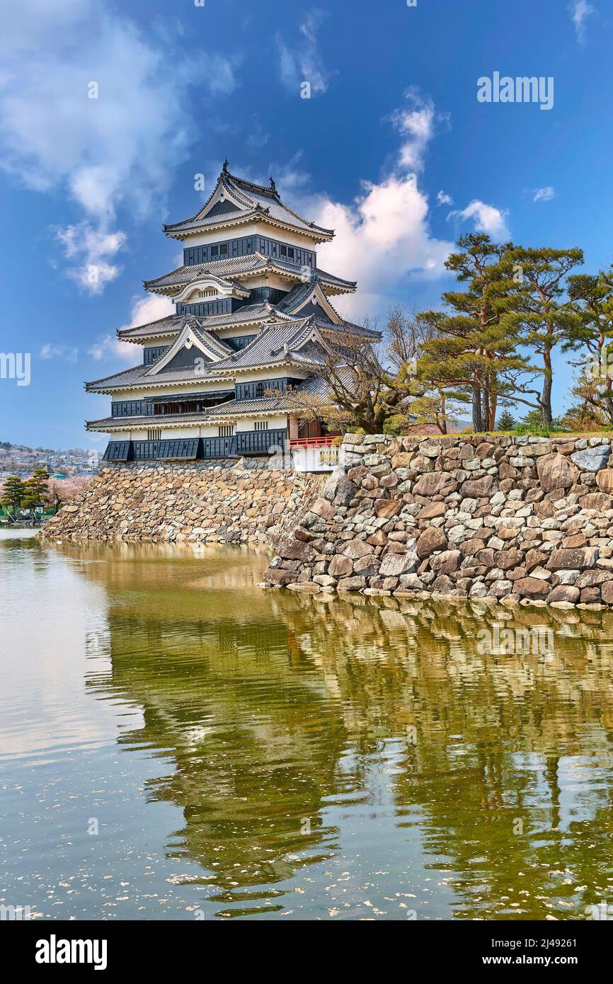 Japan. Matsumoto Castle Stock Photo - Alamy