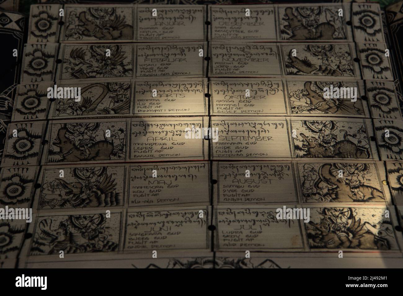 Lontar leaf art hi-res stock photography and images - Alamy