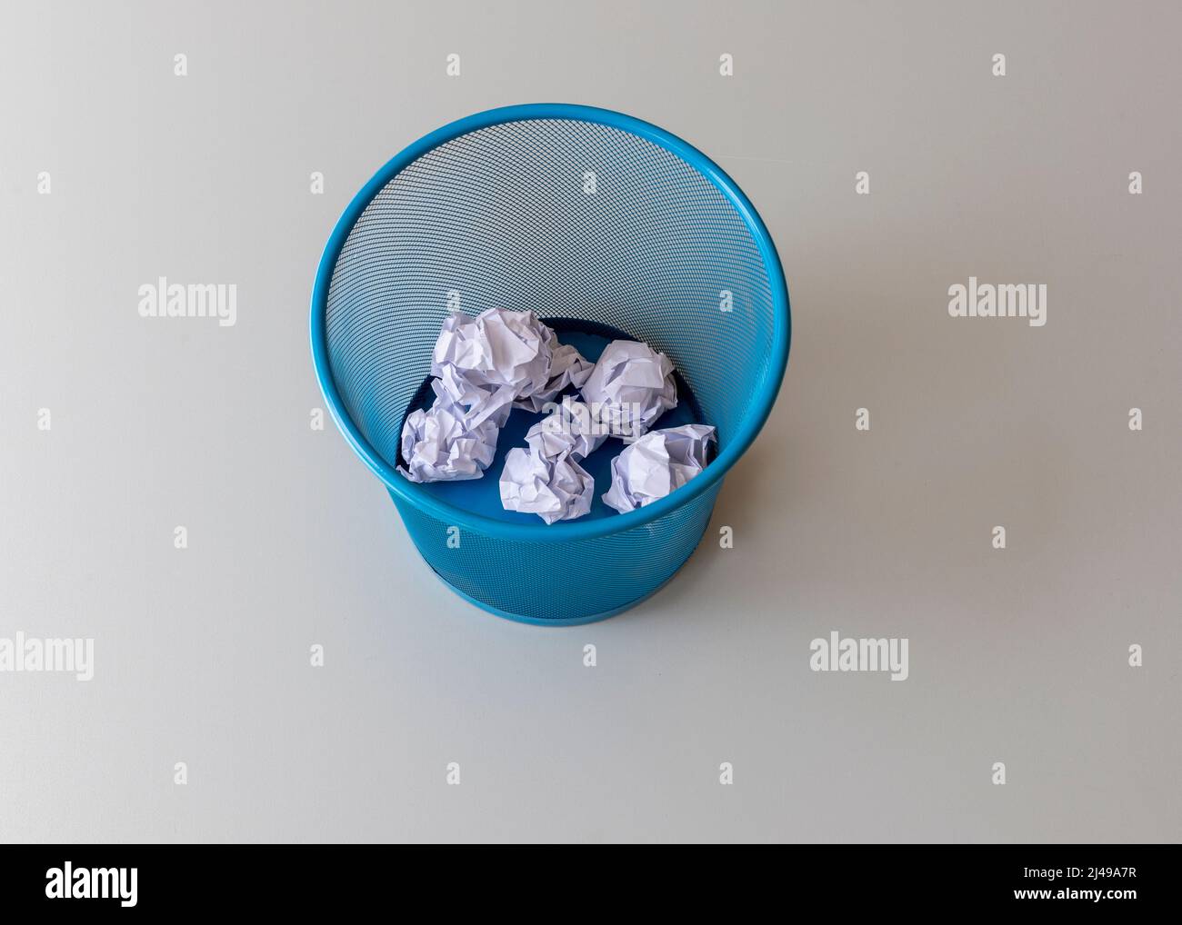 Throwing crumpled paper in trash hi-res stock photography and images ...