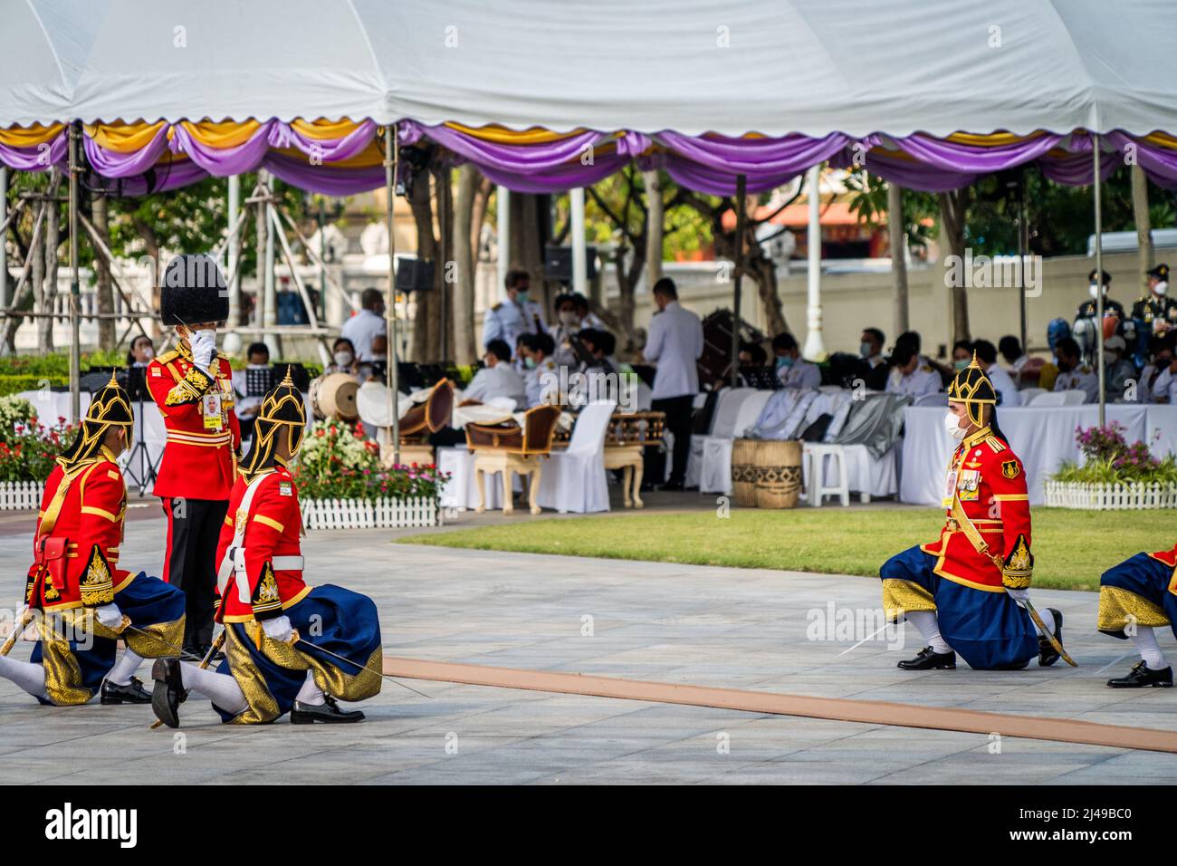 Royal guards rehearse in front of King Rama 1 Monument prior to the ...
