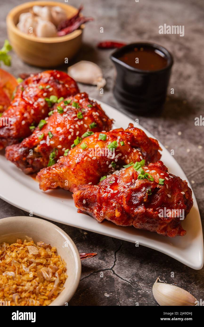 Korean fried chicken, choose the focal point Stock Photo - Alamy