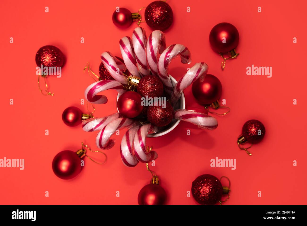 Candy canes christmas ornaments hi-res stock photography and images - Alamy