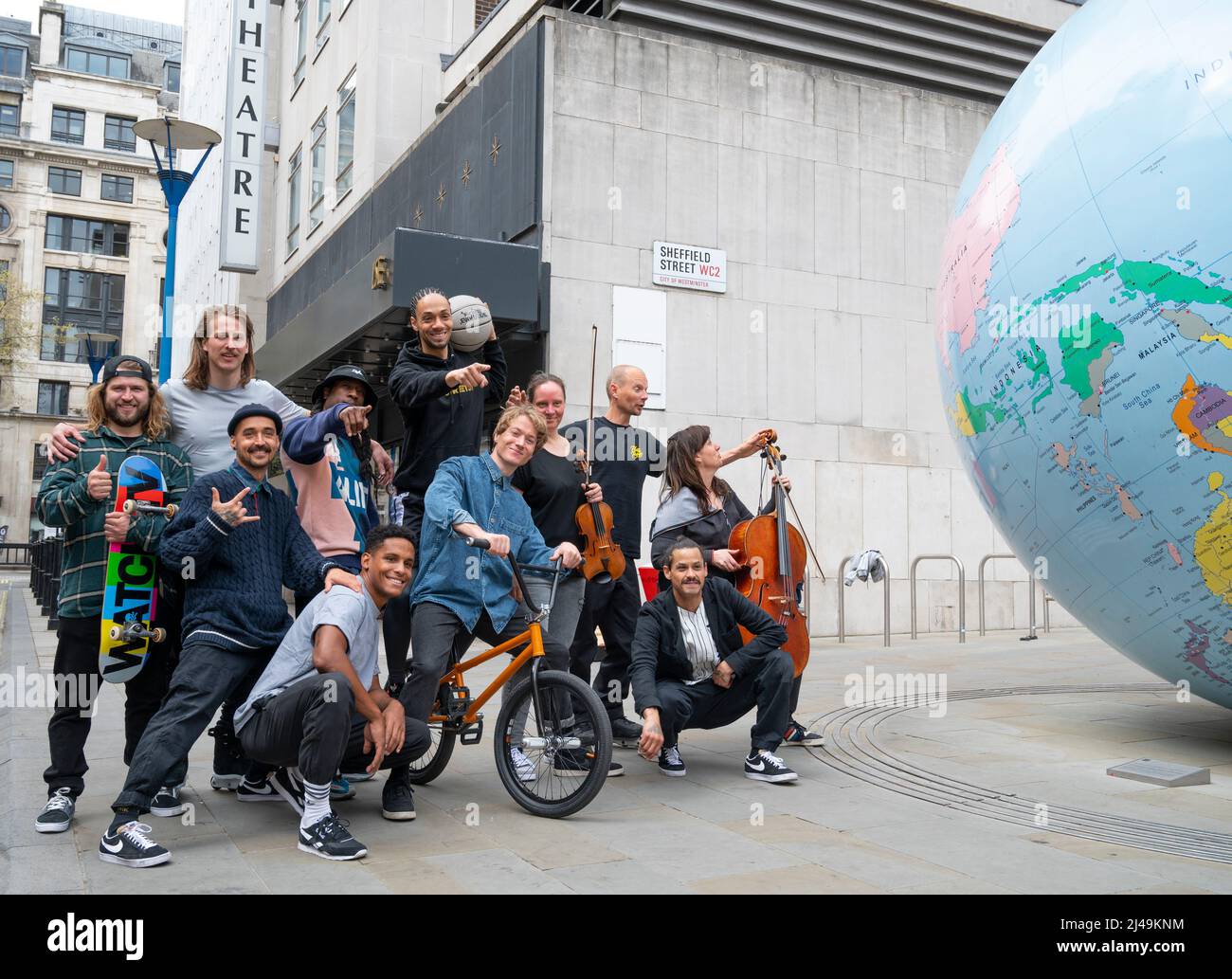 Thomas krikken breakdance hi-res stock photography and images - Alamy