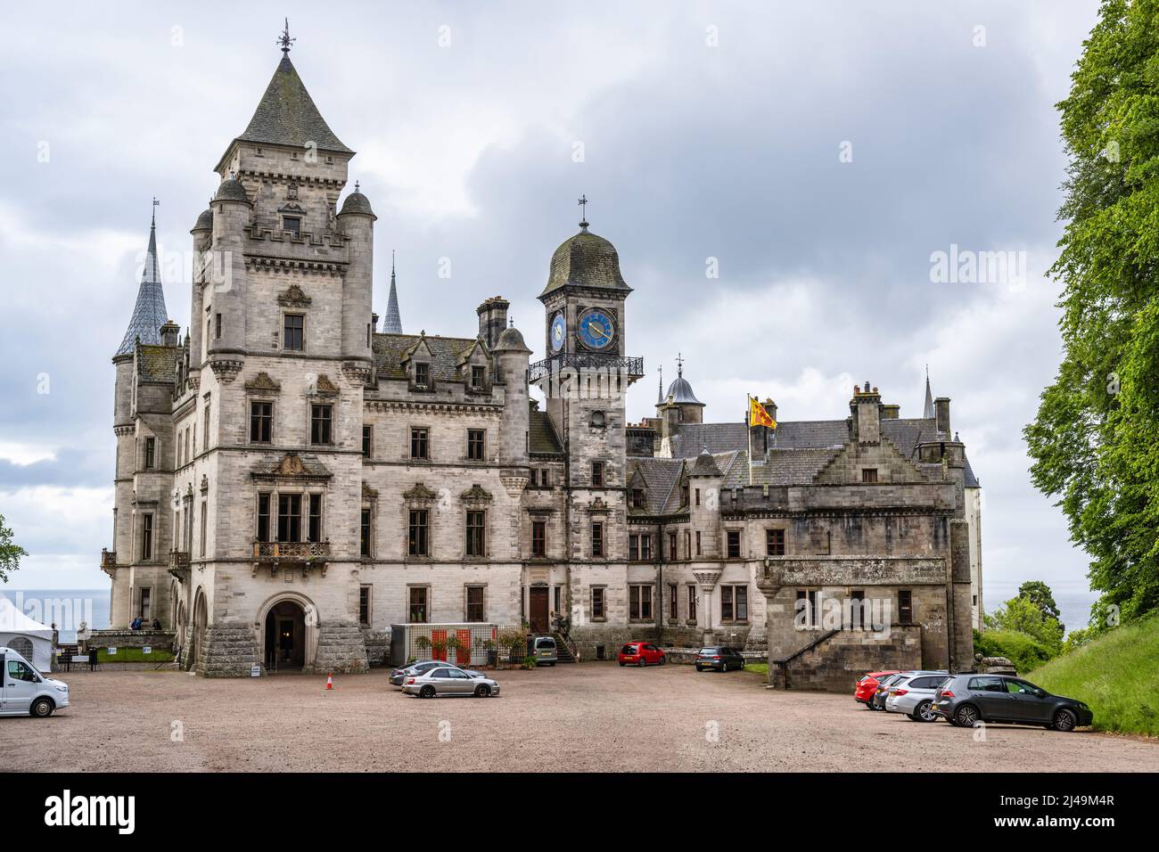 Dunrobin Castle in Sutherland, Highland, Scotland, UK Stock Photo - Alamy