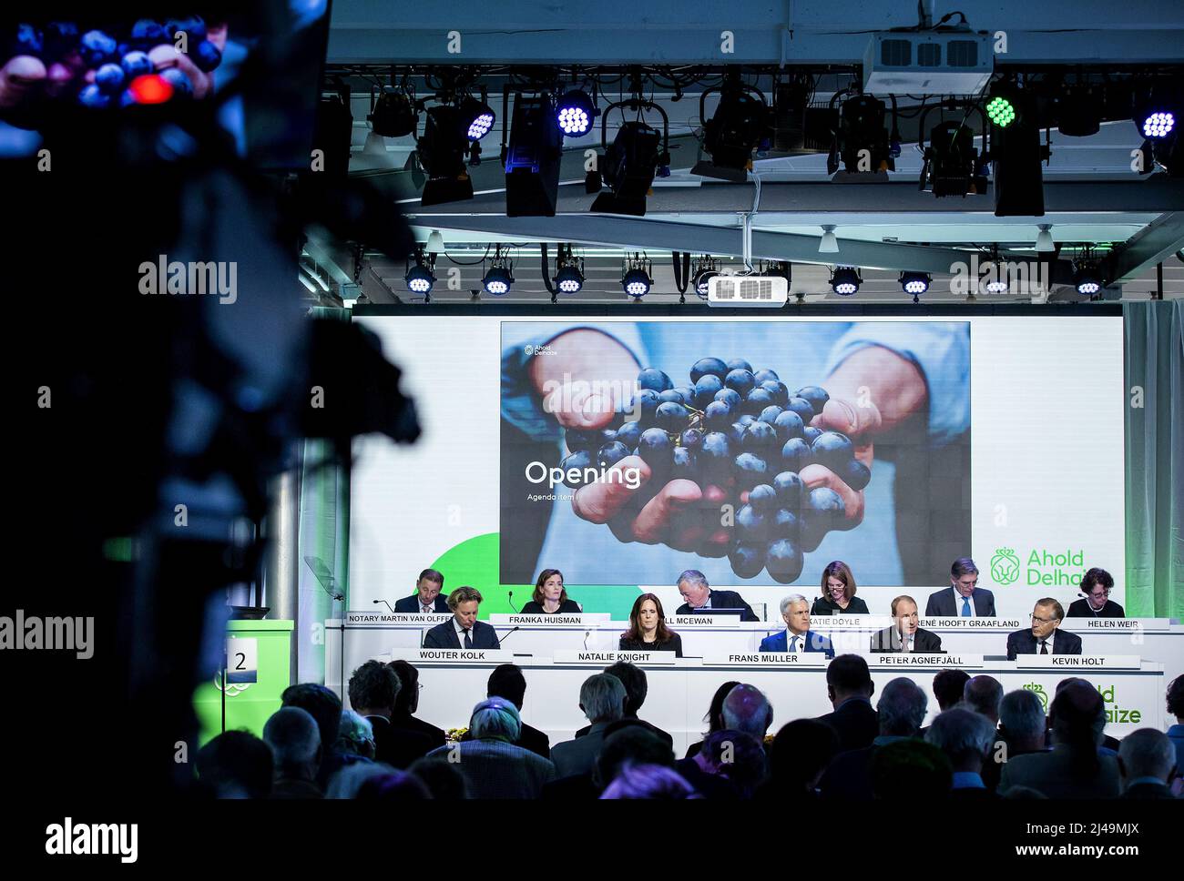 2022-04-13 14:03:32 ZAANDAM - Martin van Olffen, Wouter Kolk, Franka ...