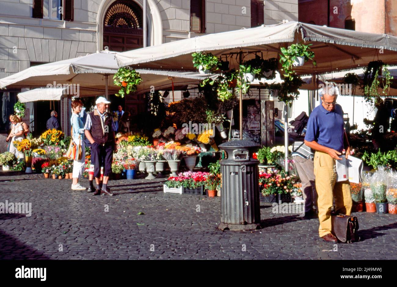 Flower Stall Campo de Fiori Market Rome Italy Stock Photo - Alamy