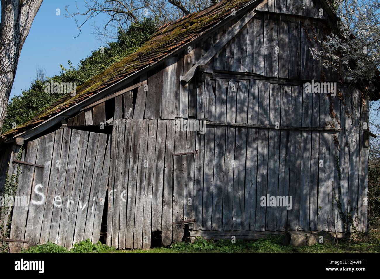 Sunja, Croatia, April 22,2022: Abandoned traditional old wooden house ...
