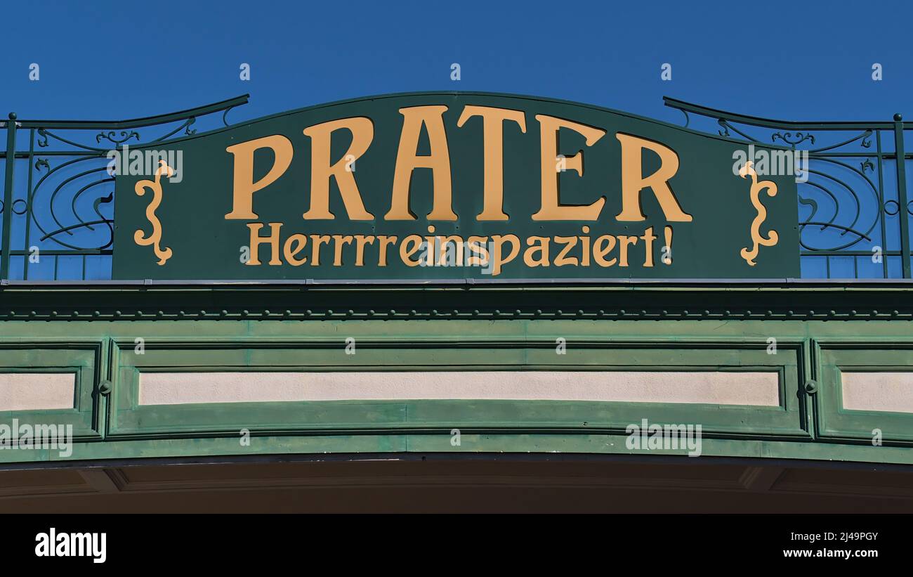 Amusement park sign hi-res stock photography and images - Alamy