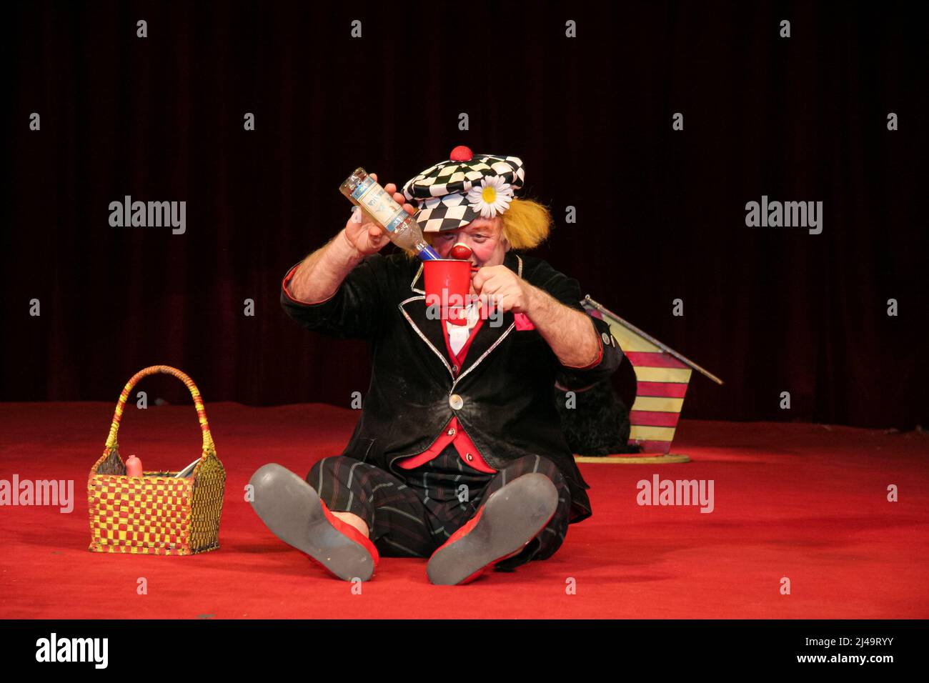 Oleg Popov (1930-2016), famous Russian clown, mime and circus artist ...