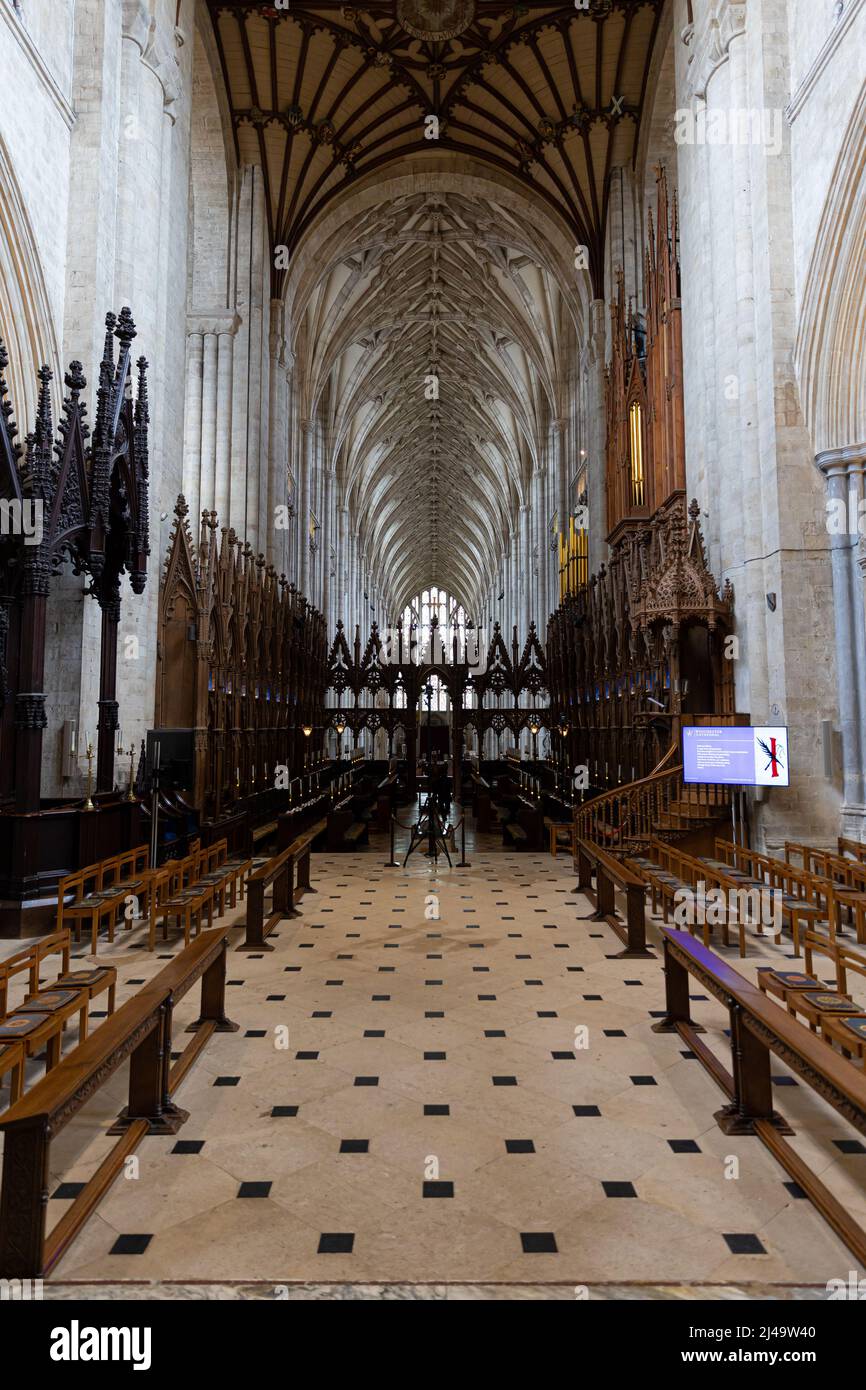 Pictures Of The World Famous Winchester Cathedral In Hampshire England ...
