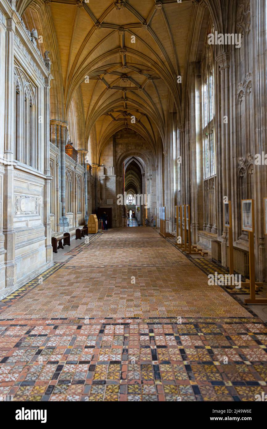 Pictures Of The World Famous Winchester Cathedral In Hampshire England ...