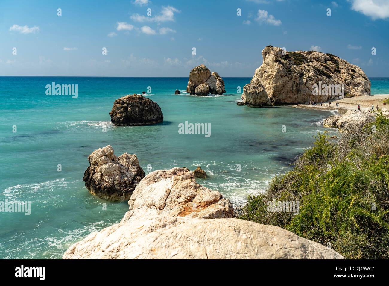 Petra tou Romiou, der Felsen der Aphrodite an der Küste in Kouklia bei ...
