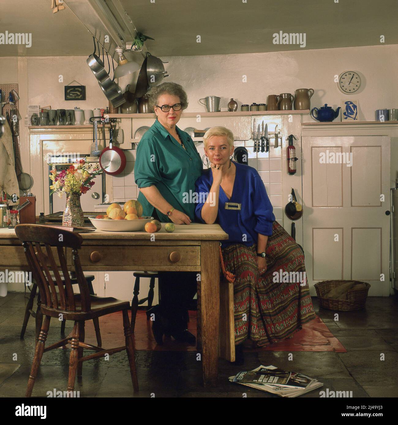 Jane and Sophie Grigson Cookery writers in 1988 Stock Photo - Alamy