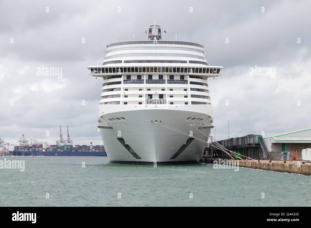 Southampton ocean terminal hi-res stock photography and images - Alamy