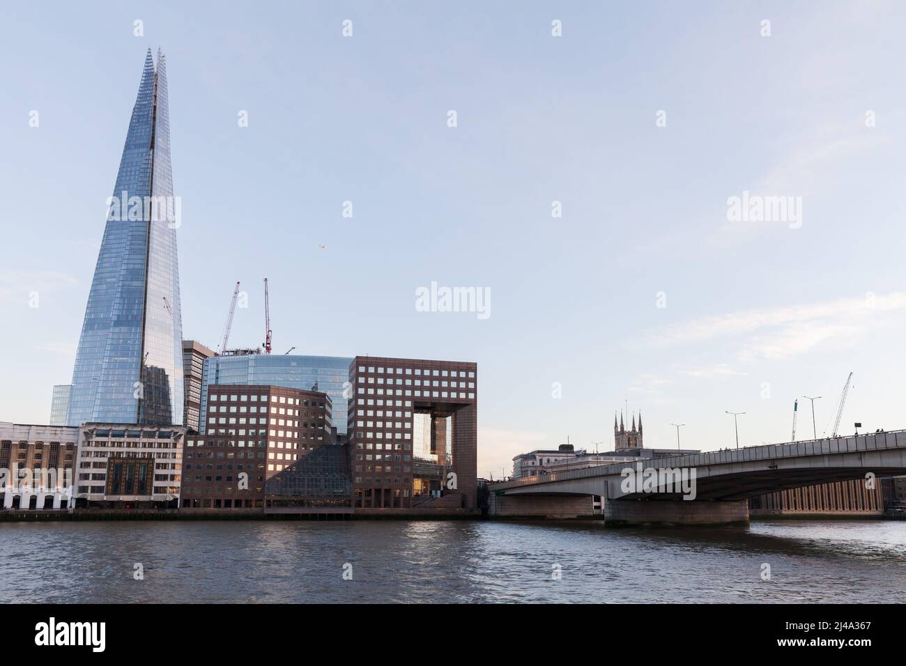 London city view with the London Bridge and modern business buildings ...