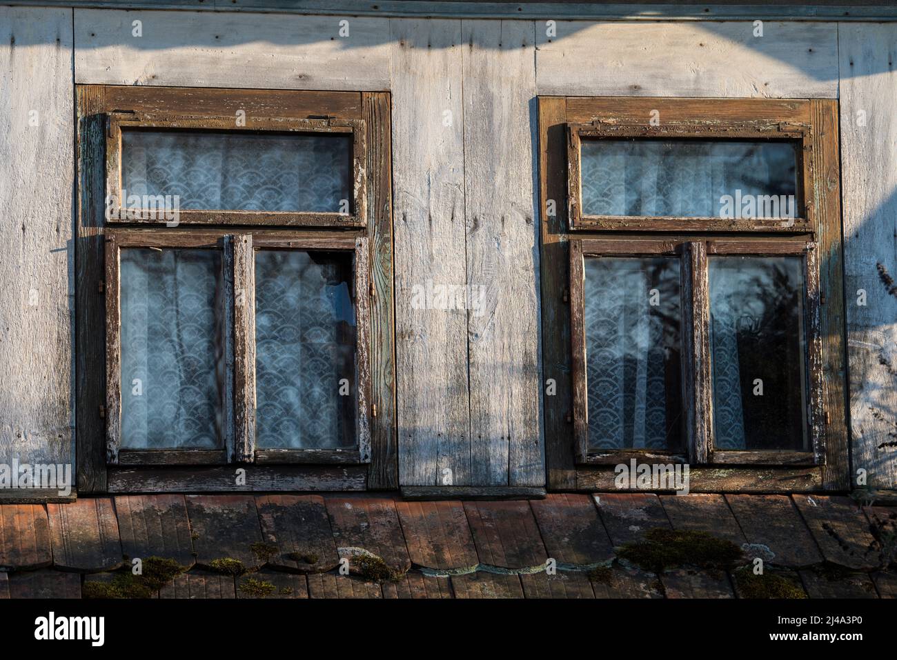 Sunja, Croatia, April 22,2022:: Rustic style aged window at rural home wall Stock Photo - Alamy