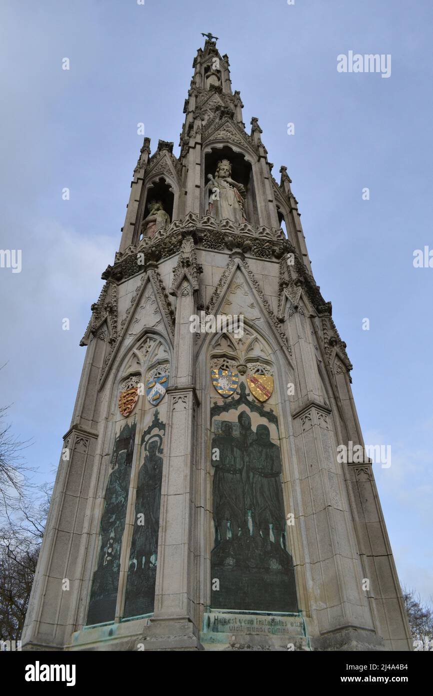 Historic Sledmere Monument - Memorial In Sledmere Village - East ...