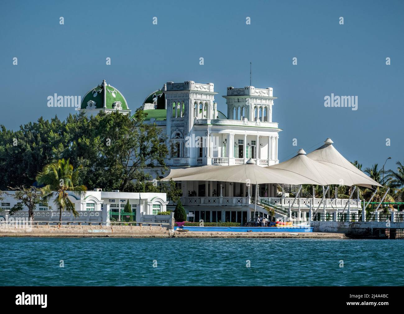Cuban Colonial House by the Sea Stock Photo - Alamy