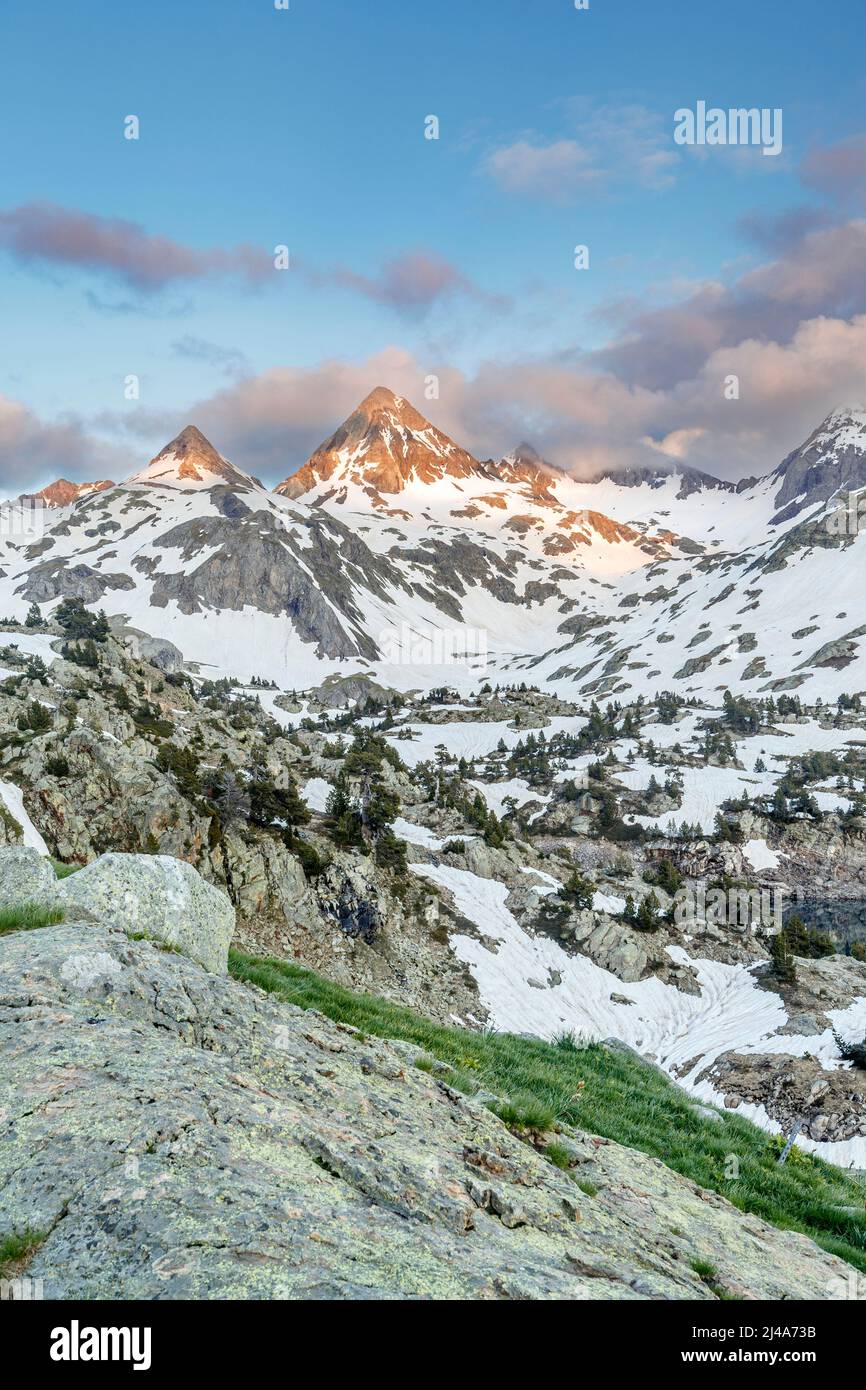 Tena valley hi-res stock photography and images - Alamy