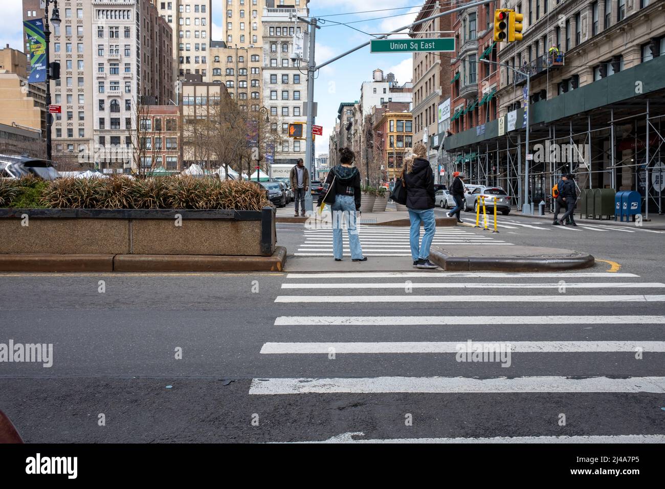 buildings and streets at the corner of Union Square and Park Avenue in ...