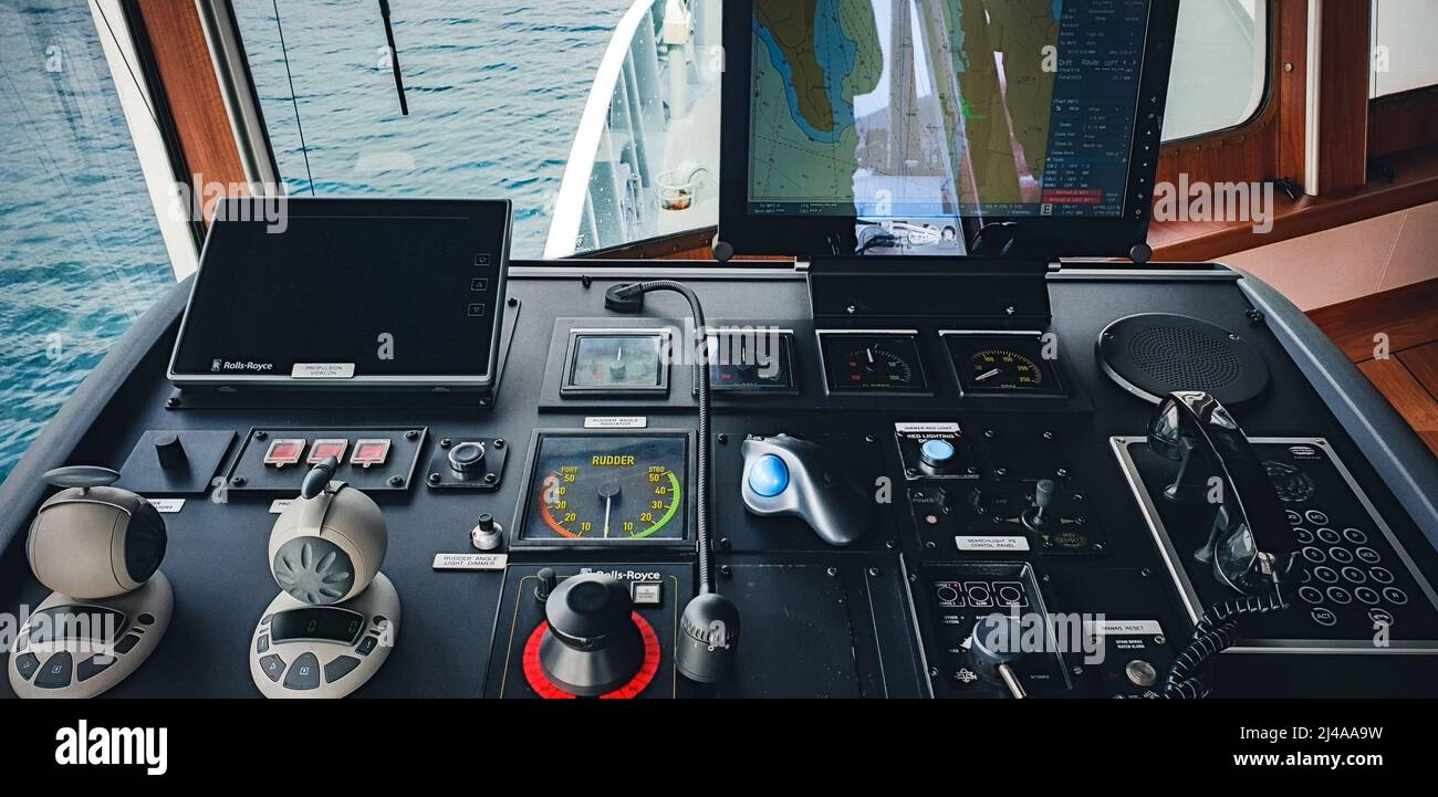 Control panel and navigation of a Farming service vessel dedicated to ...