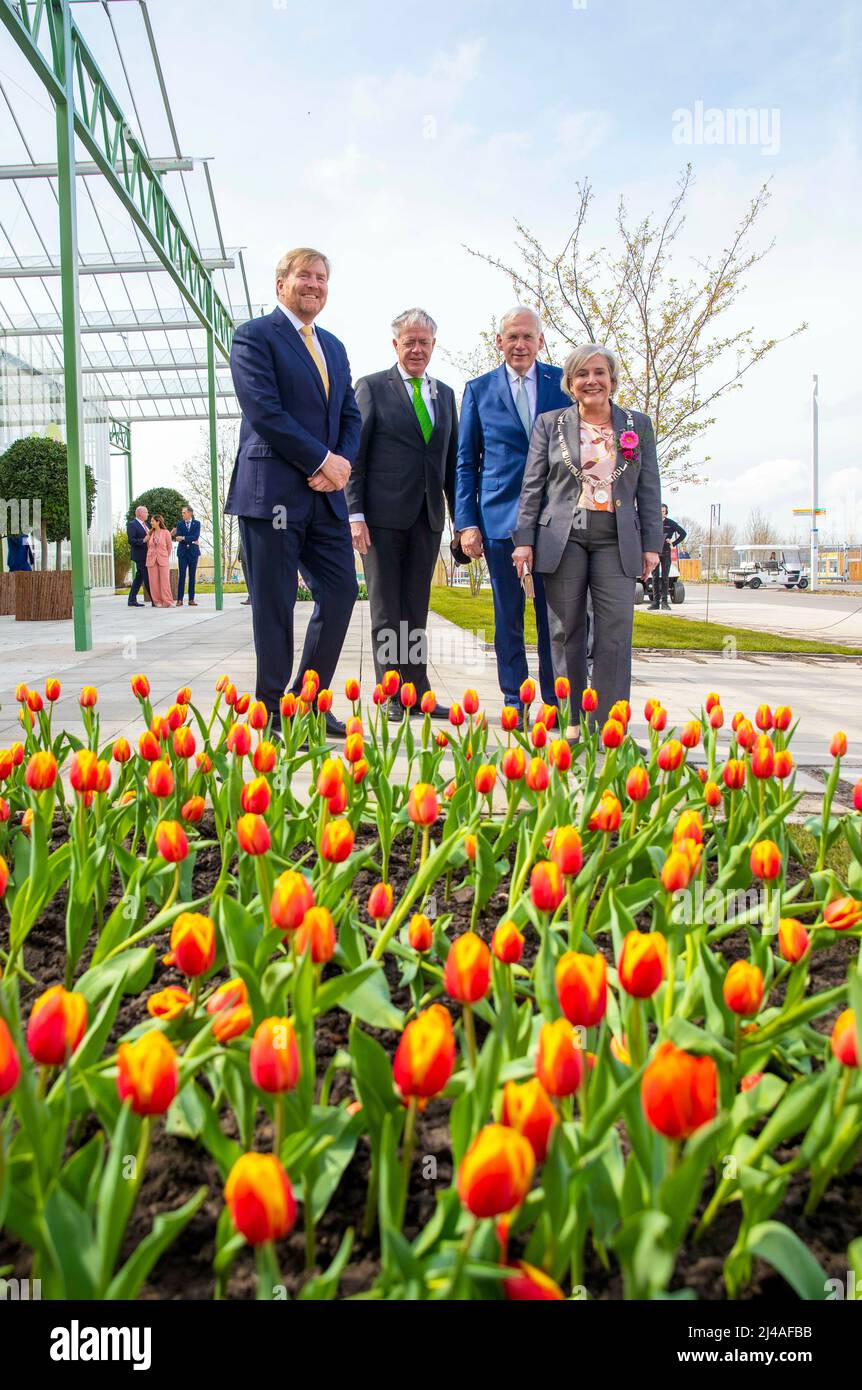 Almere, Niederlande. 13th Apr, 2022. King Willem-Alexander of The ...