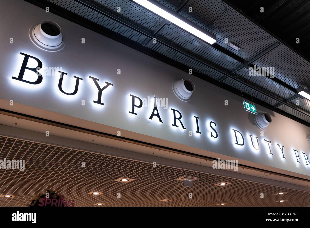 Terminal 2g at paris airport hi-res stock photography and images - Alamy