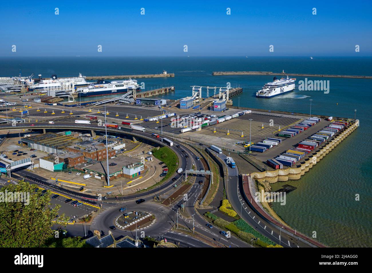 Dover docks 2019 hi-res stock photography and images - Alamy