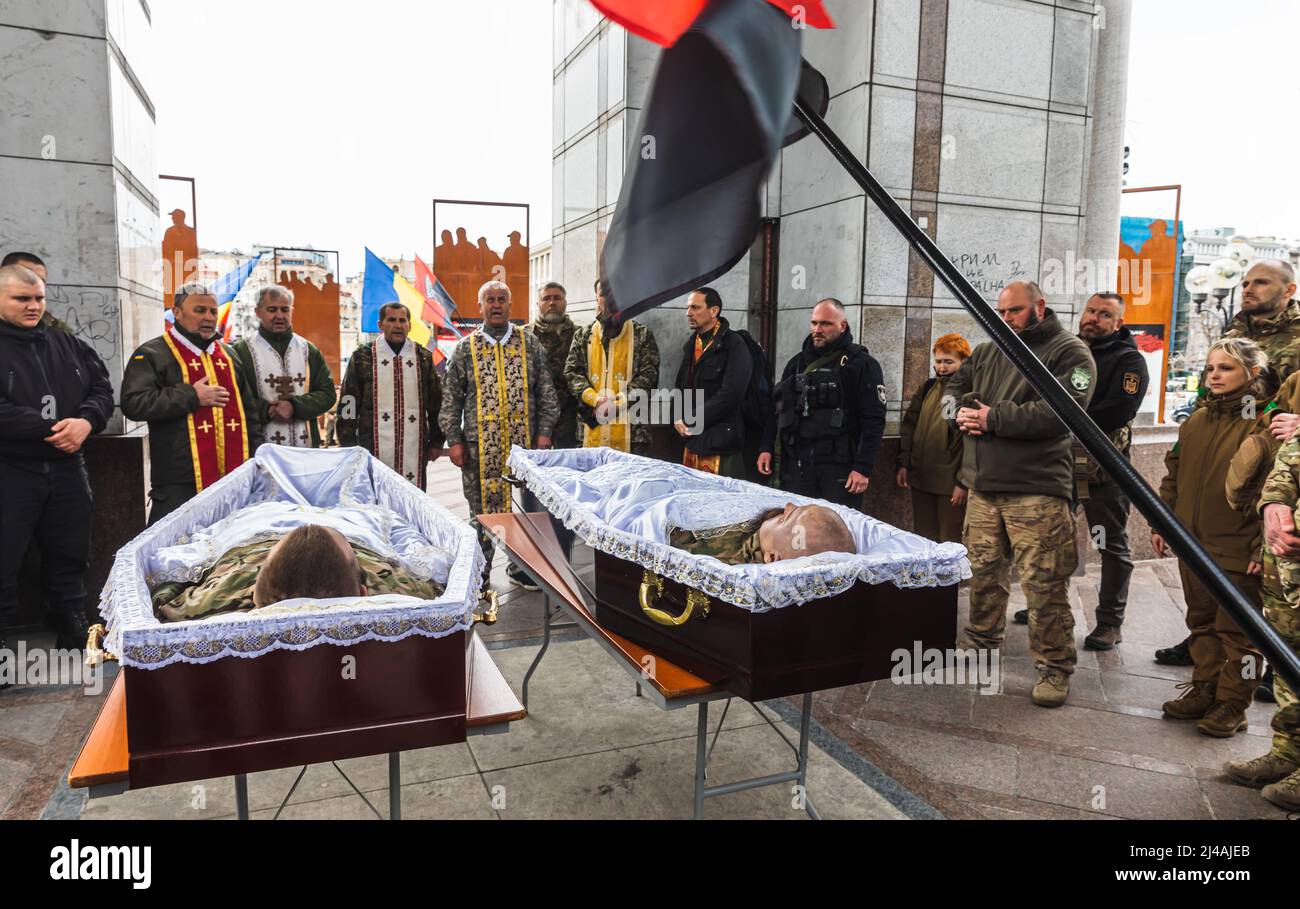Kyiv, Ukraine. 12th Apr, 2022. (Editors note image depicts death ...