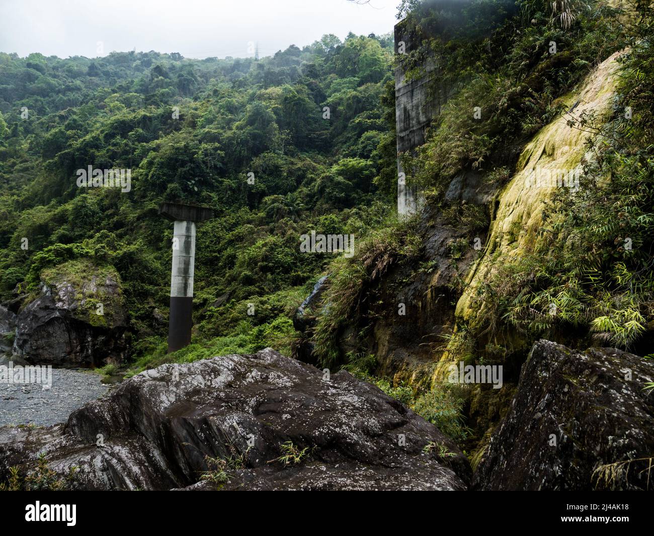 Spring bridge hi-res stock photography and images - Alamy